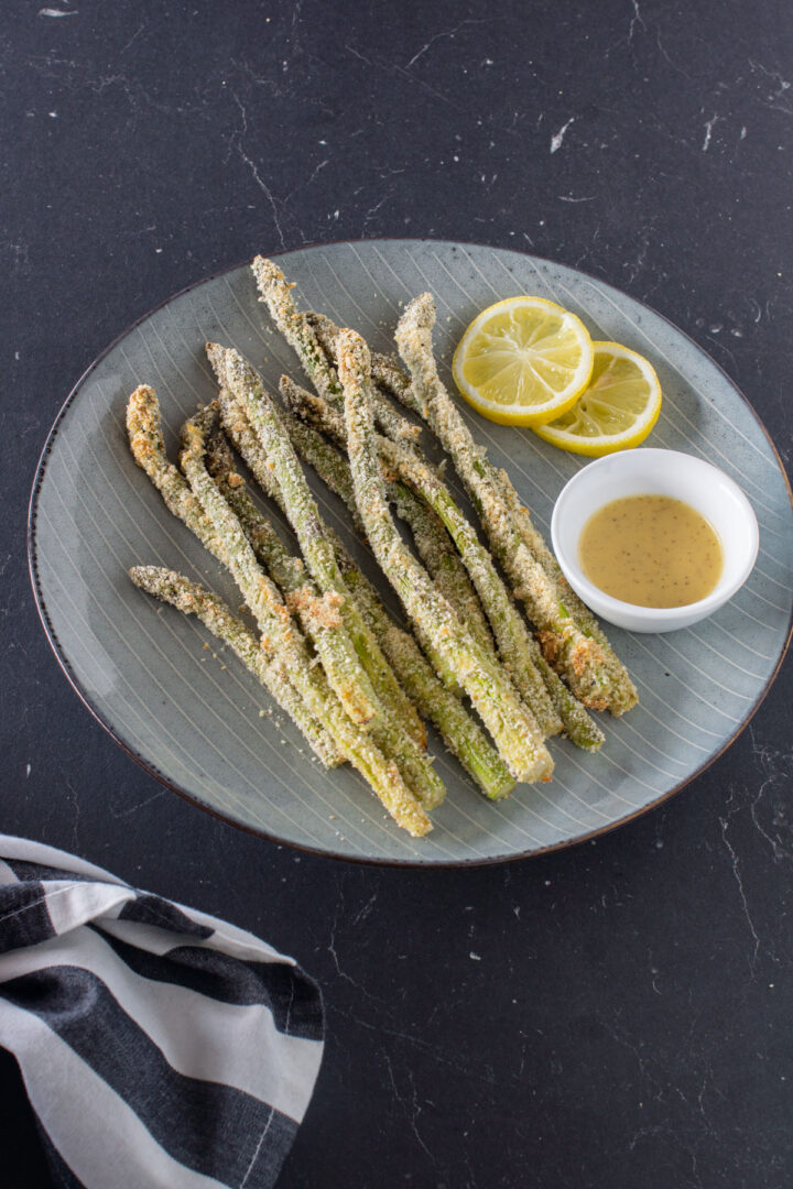 Spargel aus dem Ofen mit Käsekruste - LieberBacken